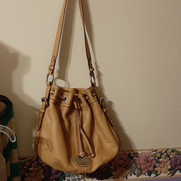 Fossil | Bags | Fossil Leather Bucket Purse | Poshmark